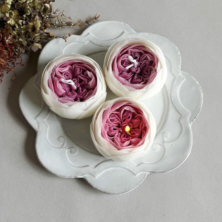 Exquisite Floral Candles - Complimentary Shipping & Gift Wrapping